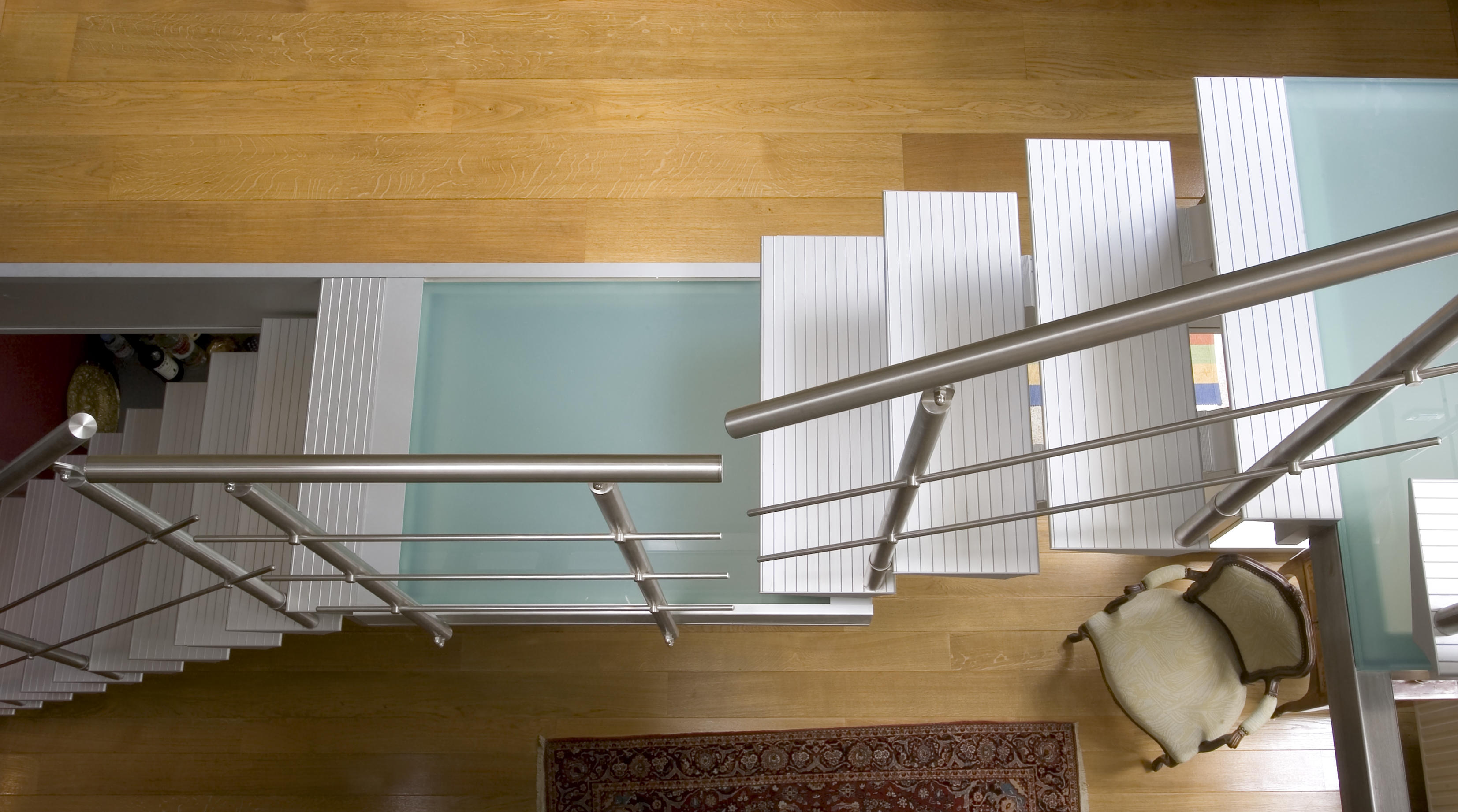 Trap Triangle in een moderne villa - Graah aluminium designtrappen